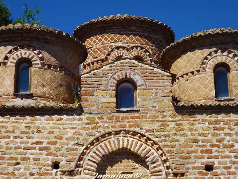 Cosa vedere a Stilo, la Città del Sole: dal centro storico alla Cattolica